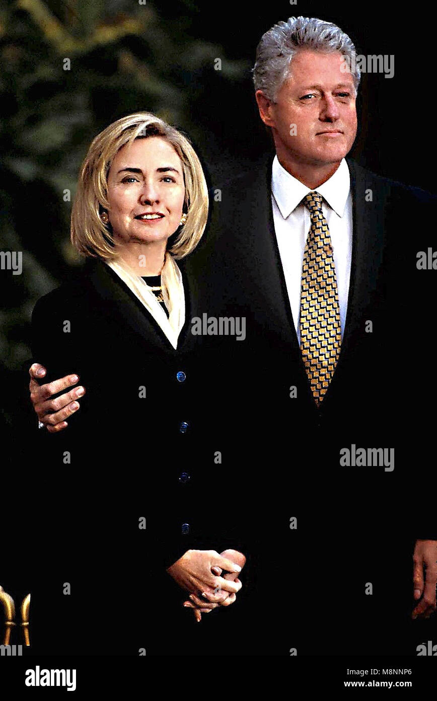 President william clinton in rose hi-res stock photography and images ...