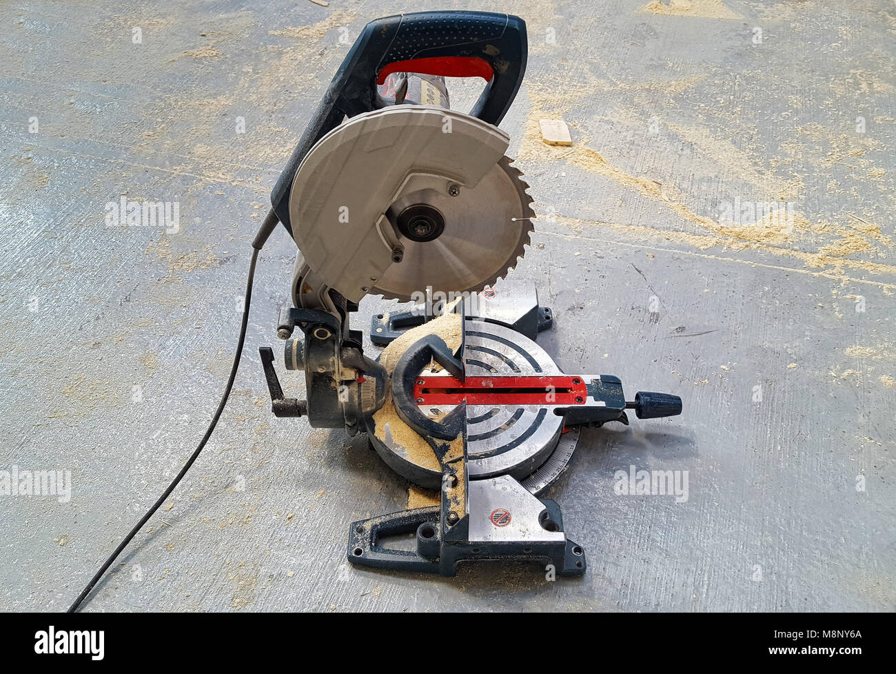 Electric saw timber Stock Photo - Alamy