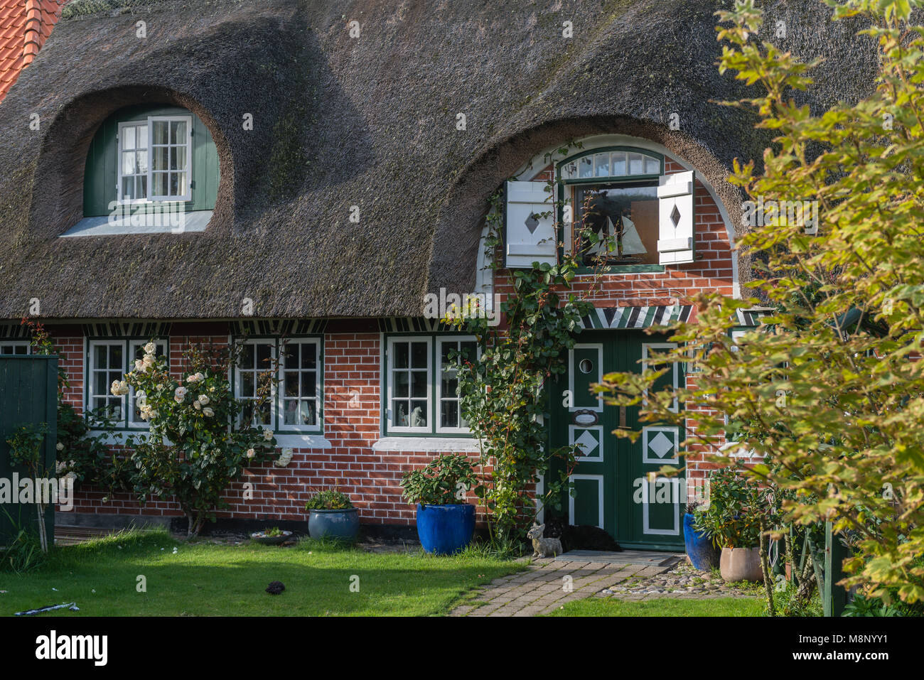 Danish traditional cottage hi-res stock photography and images - Alamy