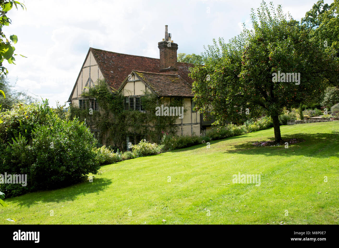 Long Barn, Weald of Kent Stock Photo - Alamy