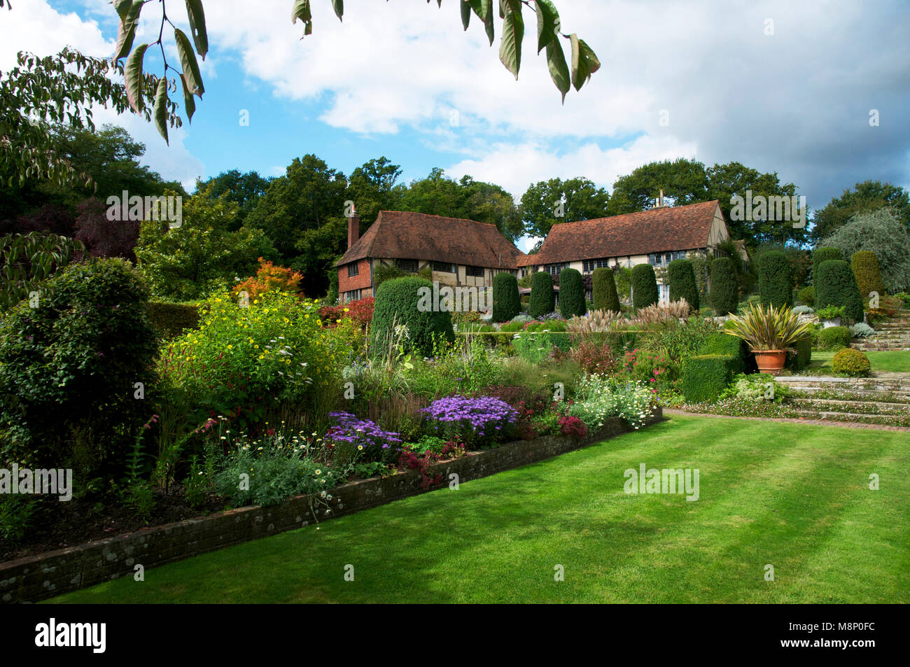 Long Barn, Weald of Kent Stock Photo - Alamy