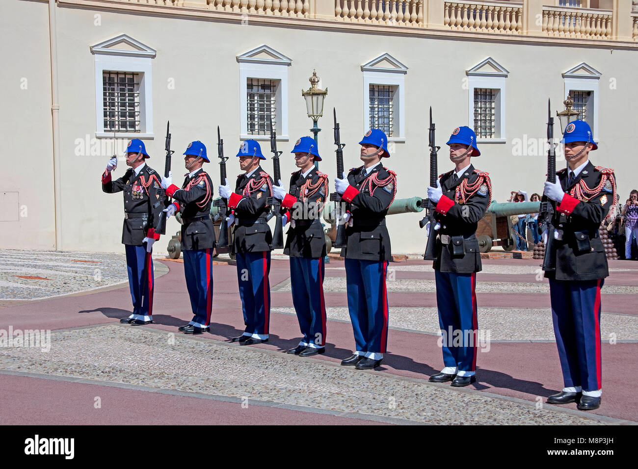 Palastwache europa hi-res stock photography and images - Alamy