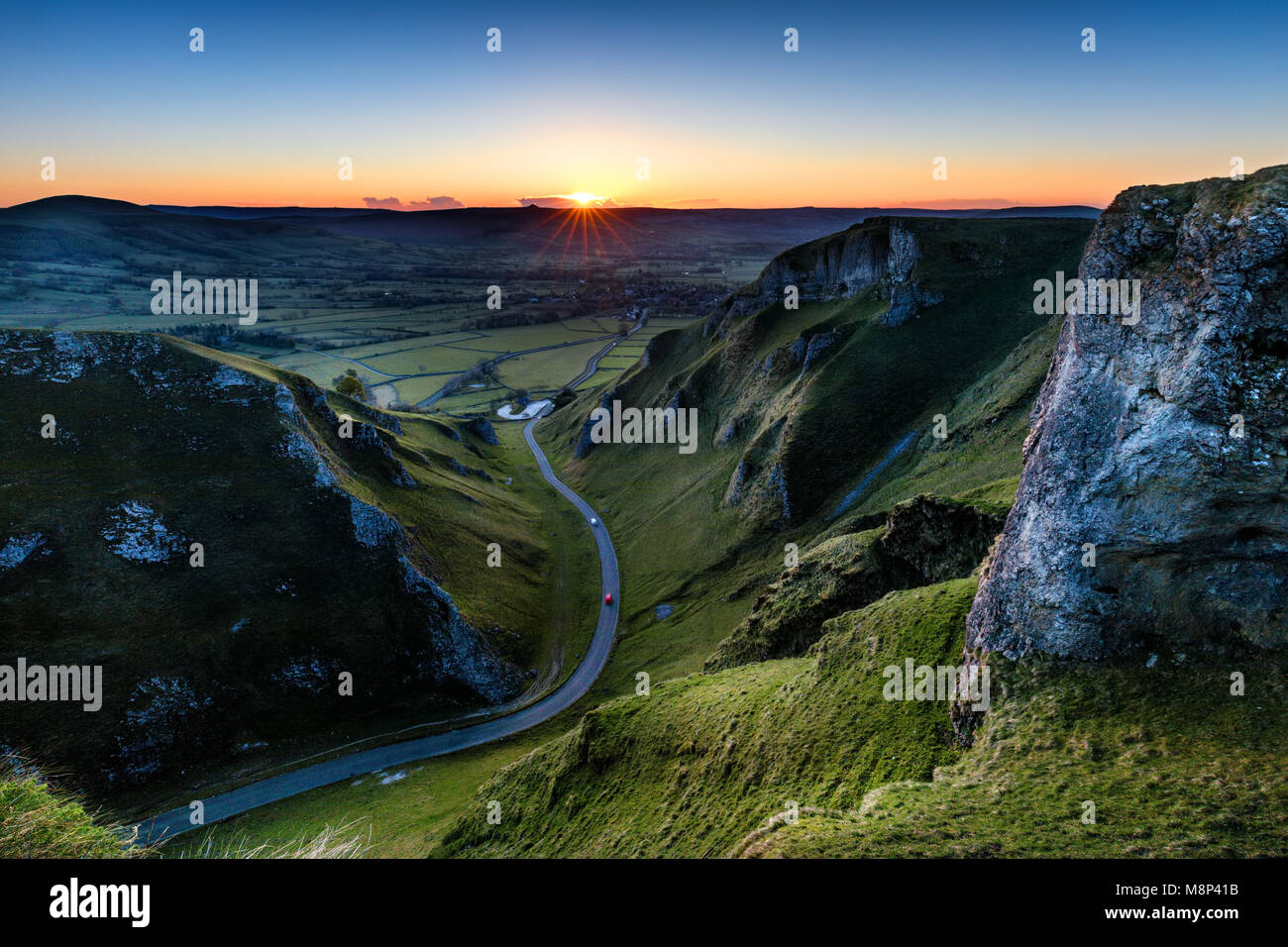 Sunrise at Winnats Pass near Castleton in the Peak District National ...