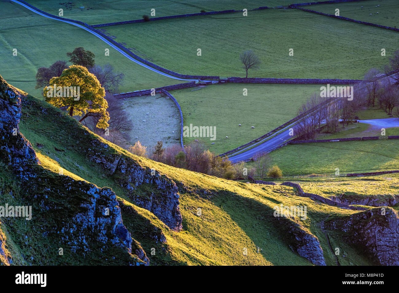 Sunrise at Winnats Pass near Castleton in the Peak District National ...