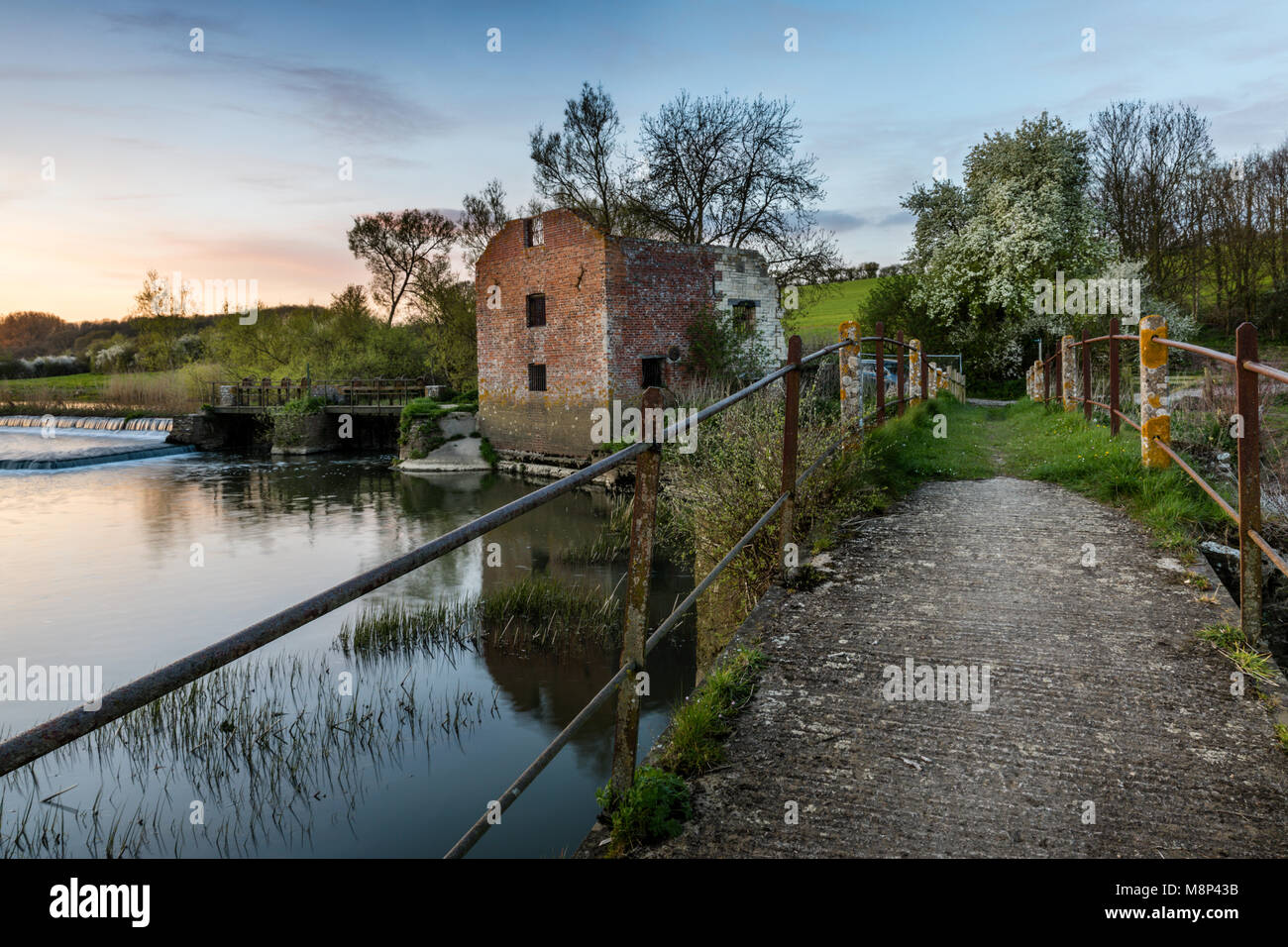 Derelict mill hi-res stock photography and images - Alamy