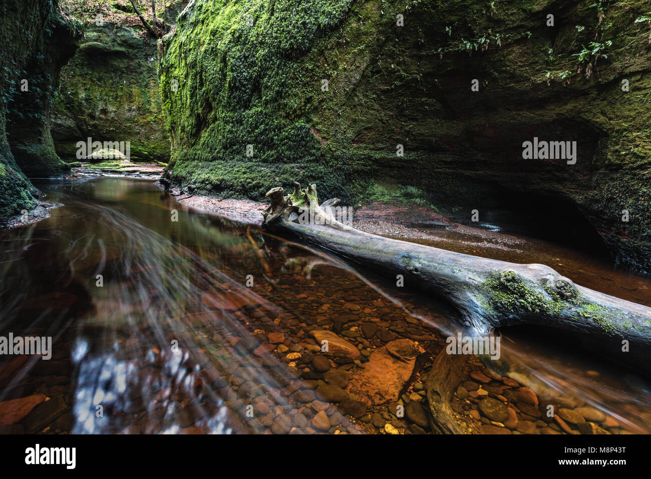 Finnich glen known devils pulpit hi-res stock photography and images ...