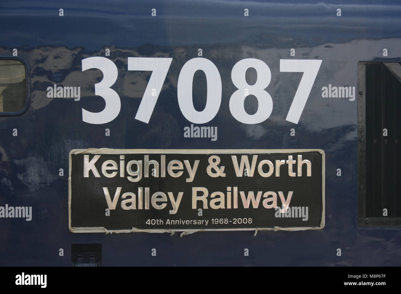 Class 37 37087 at the Keighley and Worth Valley Railway, West Yorkshire ...