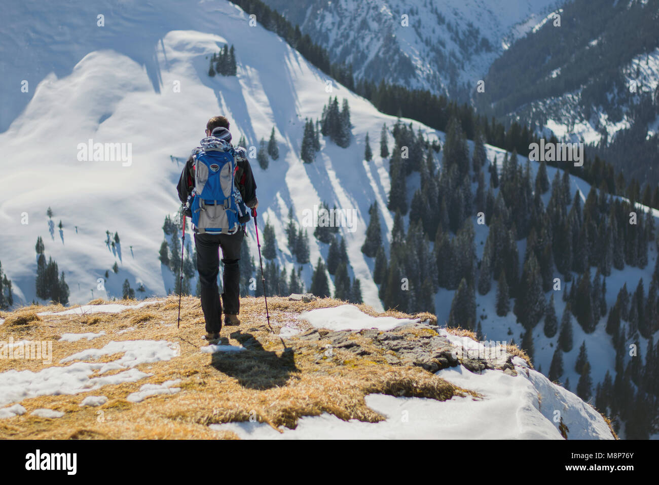 Father small child walk hi-res stock photography and images - Alamy