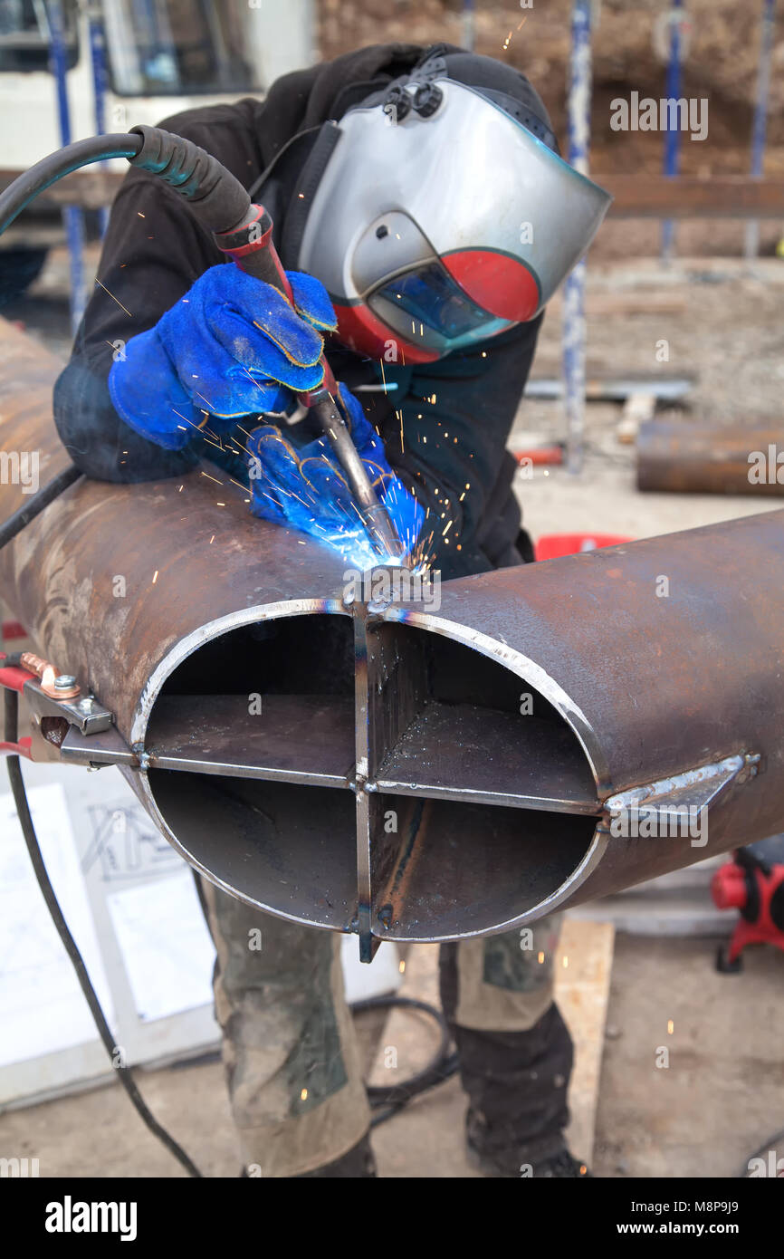 Welding hi-res stock photography and images - Alamy