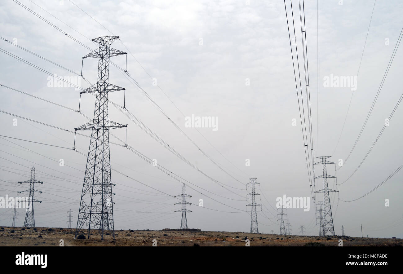 High voltage posts hi-res stock photography and images - Alamy