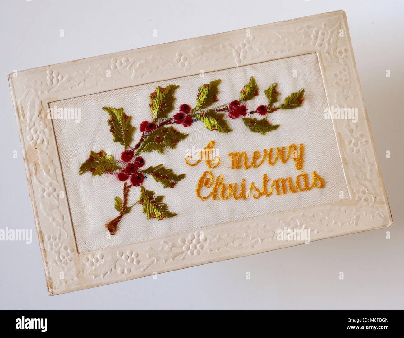 AJAXNETPHOTO. 1914-1918. WW1 EPHEMERA. - A SILK EMBROIDERED LETTER CARD DEPICTING HOLLY LEAVES ...