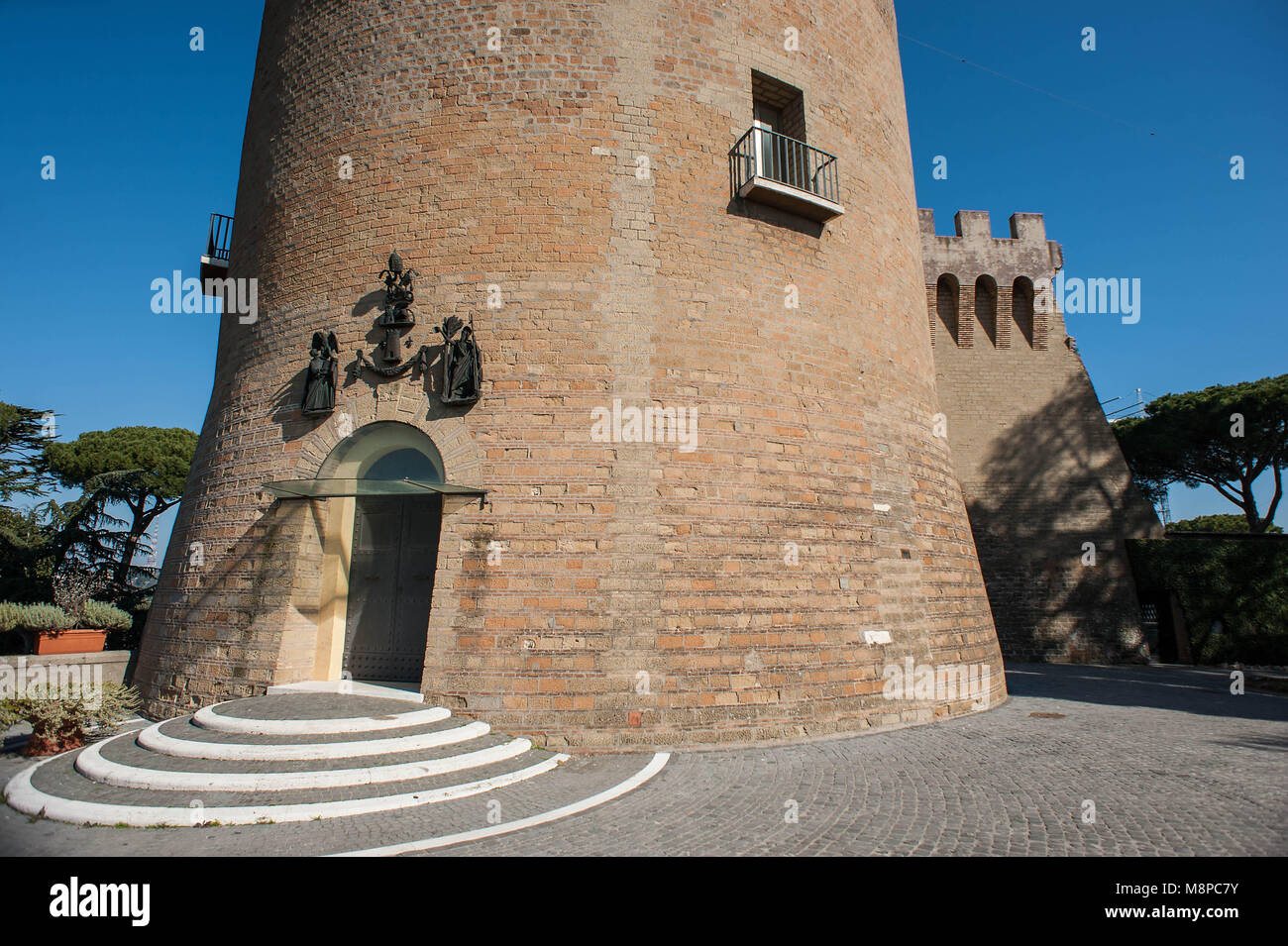Middle age architecture hi-res stock photography and images - Alamy
