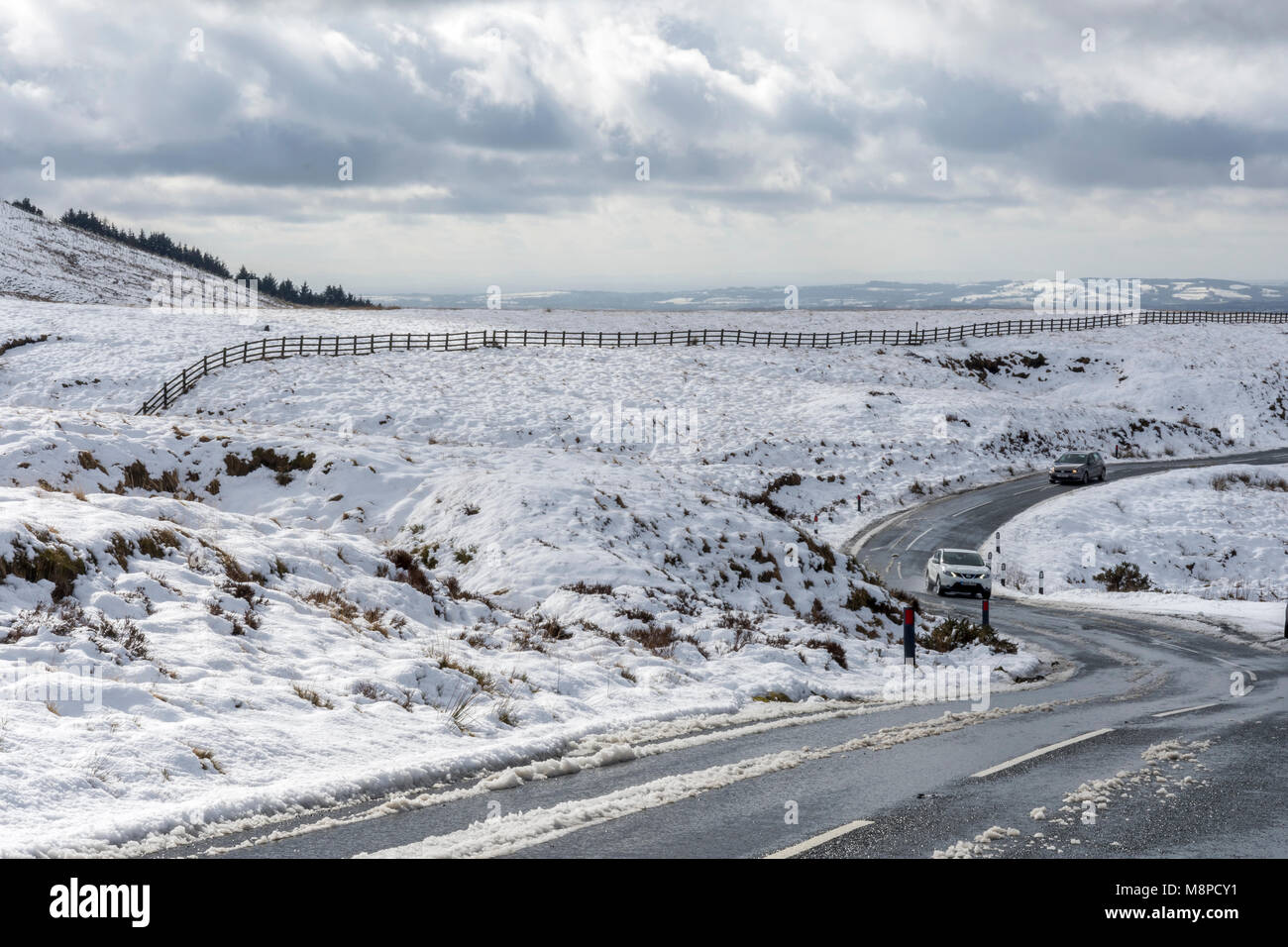 Driving accross hi-res stock photography and images - Alamy