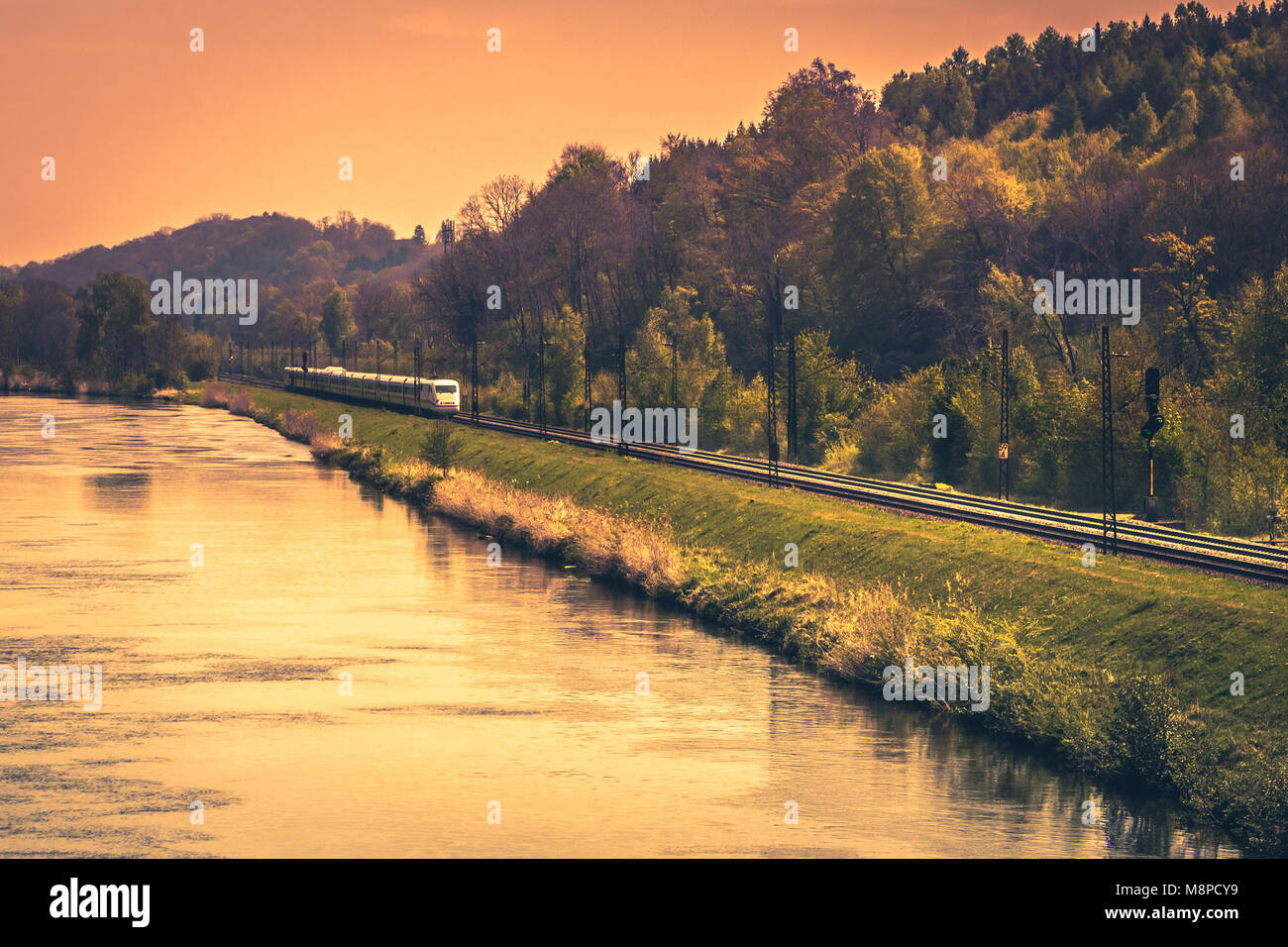 Highspeed bank hi-res stock photography and images - Alamy