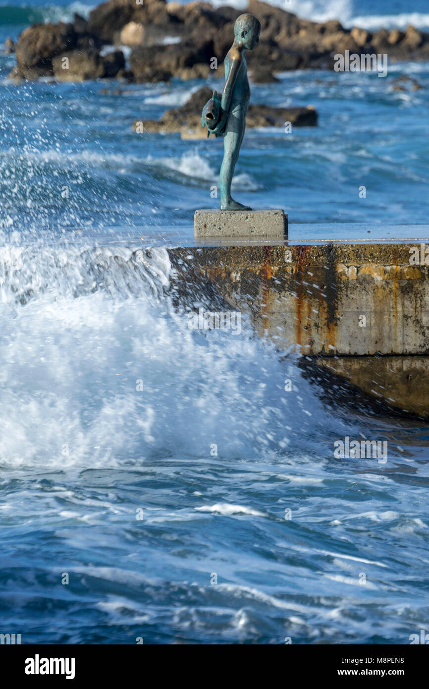 Paphos beach statue hi-res stock photography and images - Alamy
