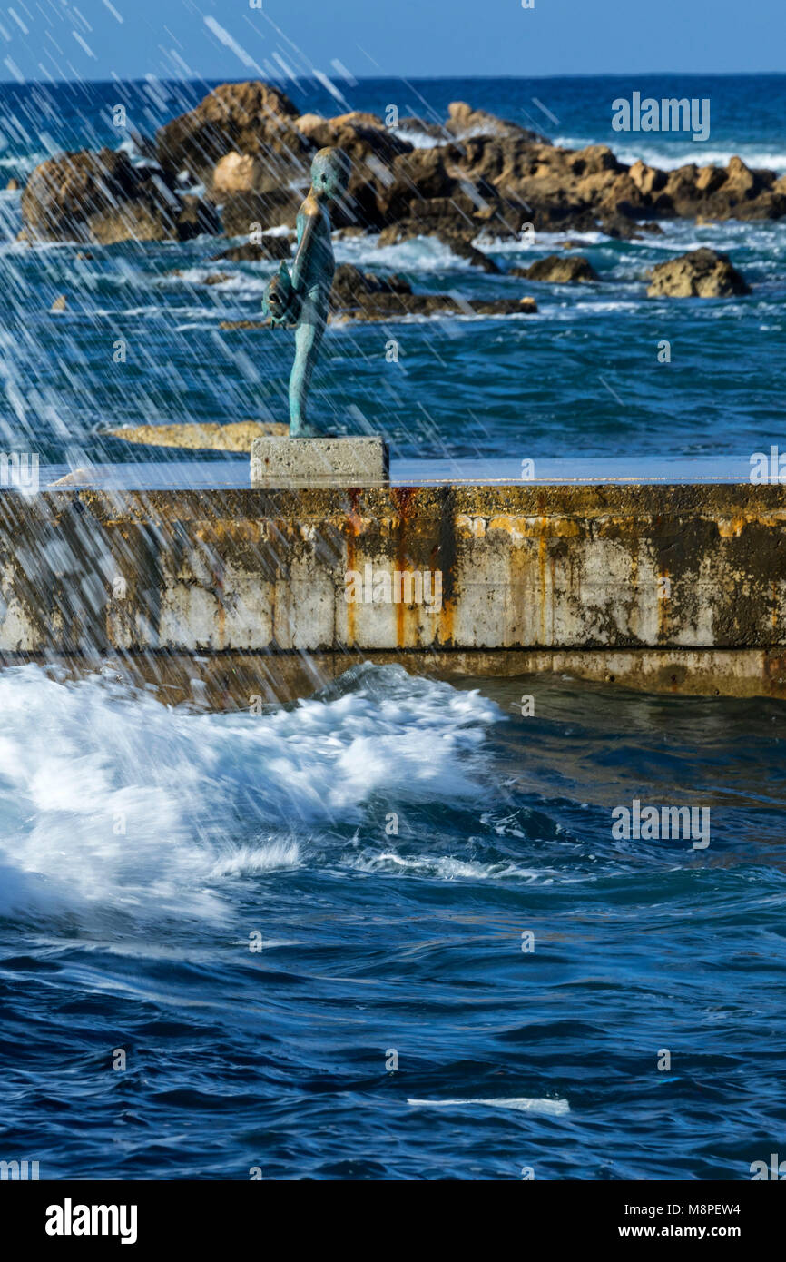 Paphos Beach Statue High Resolution Stock Photography and Images - Alamy