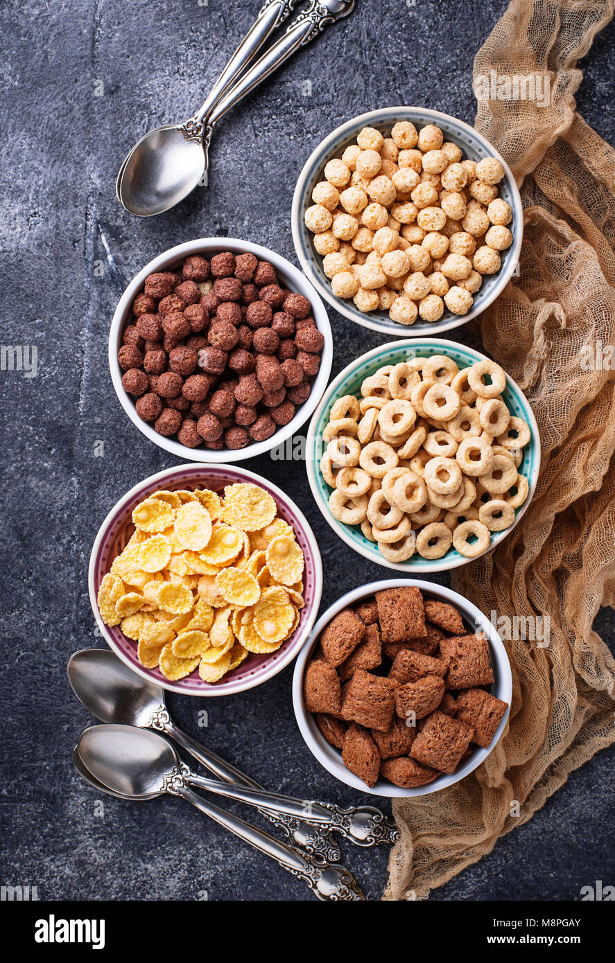 Selection of various corn flakes for breakfast Stock Photo - Alamy
