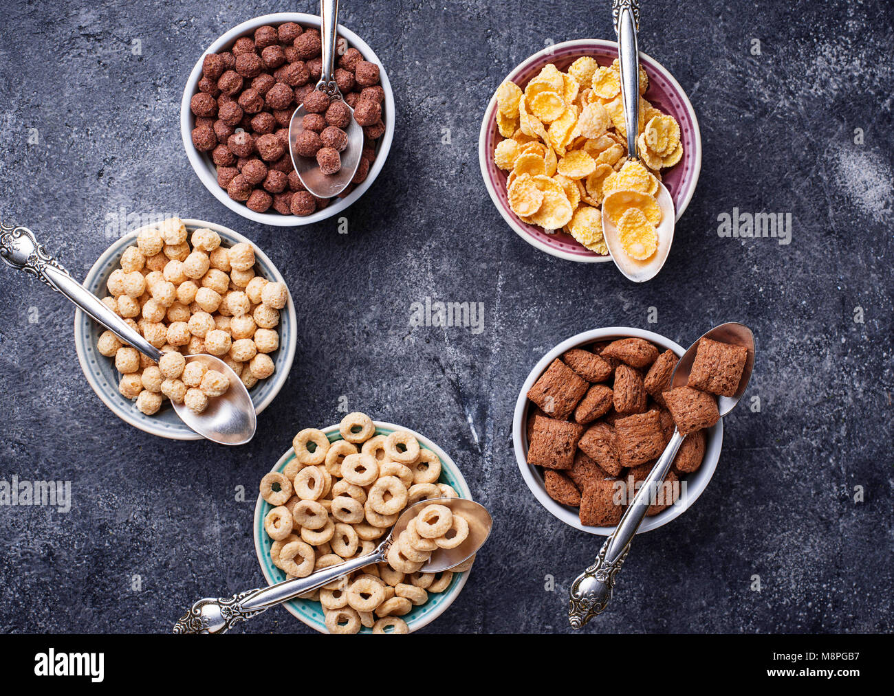 Selection of various corn flakes for breakfast Stock Photo - Alamy