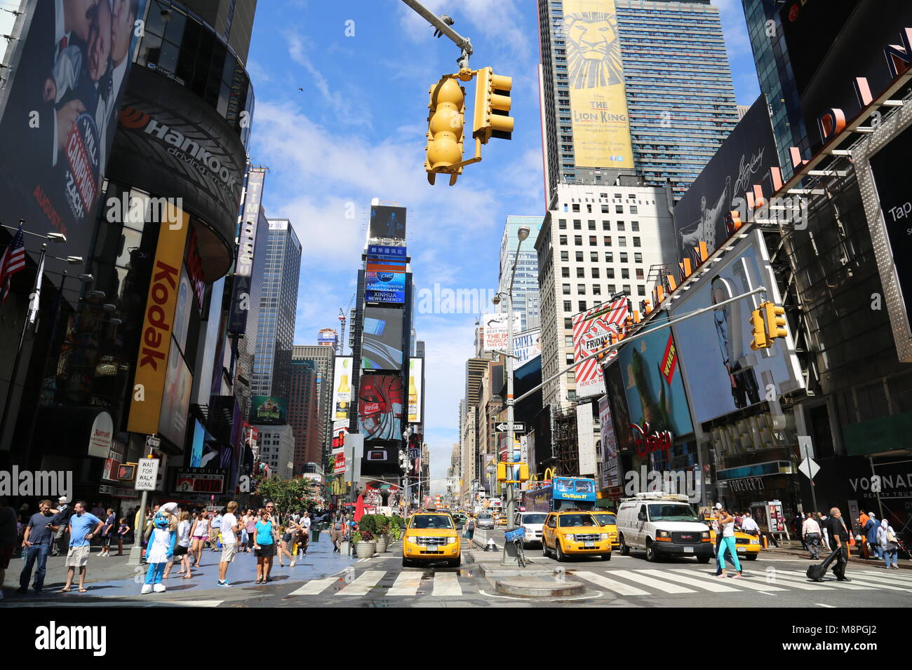 News broadway hi-res stock photography and images - Alamy