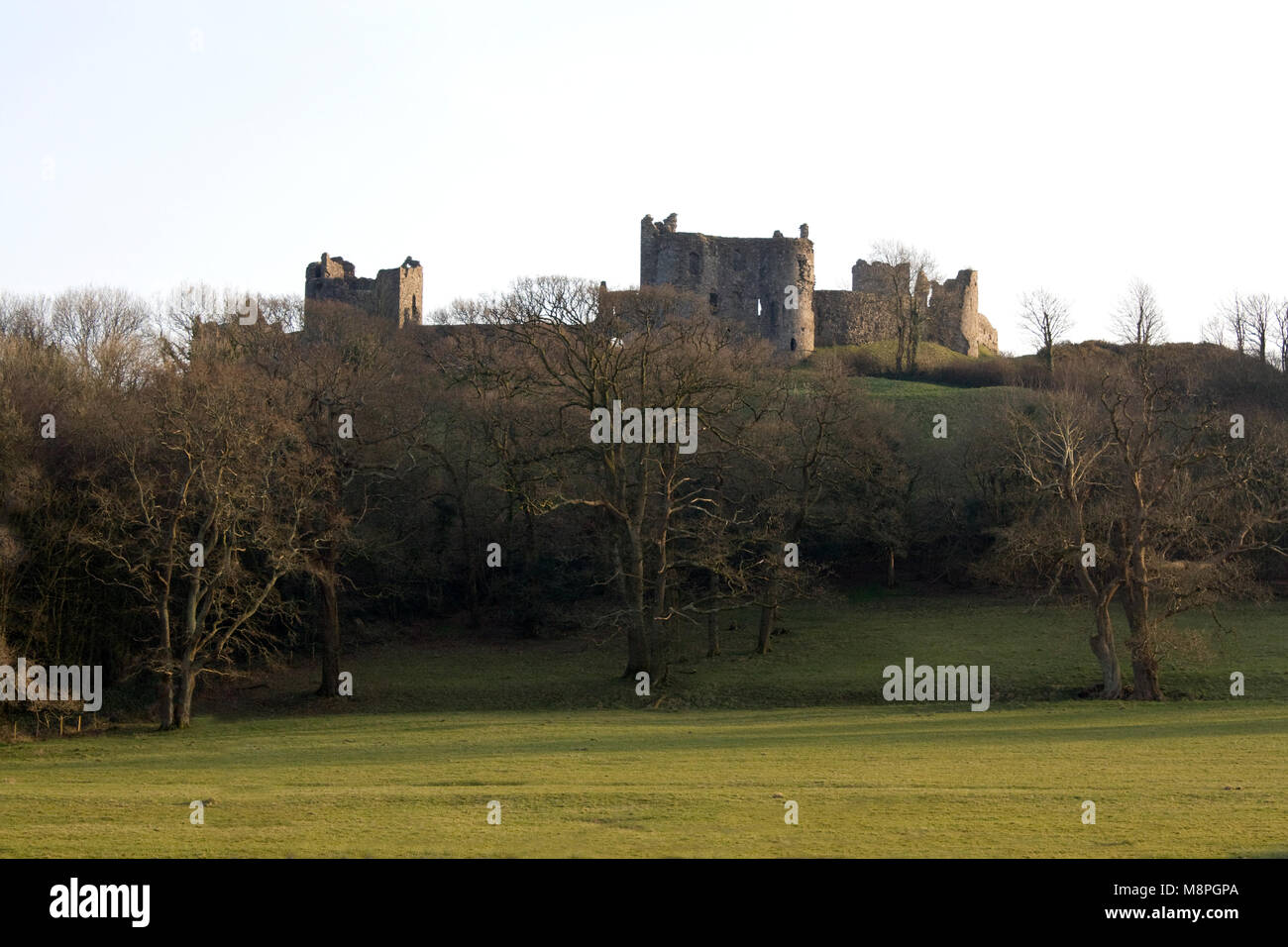 Llansteffan castle south wales hi-res stock photography and images - Alamy