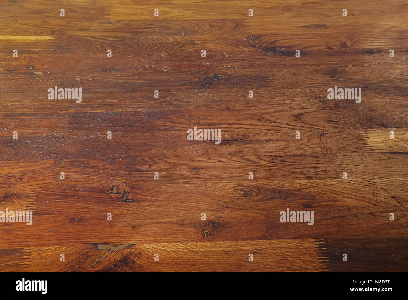 Solid wooden plate Stock Photo - Alamy