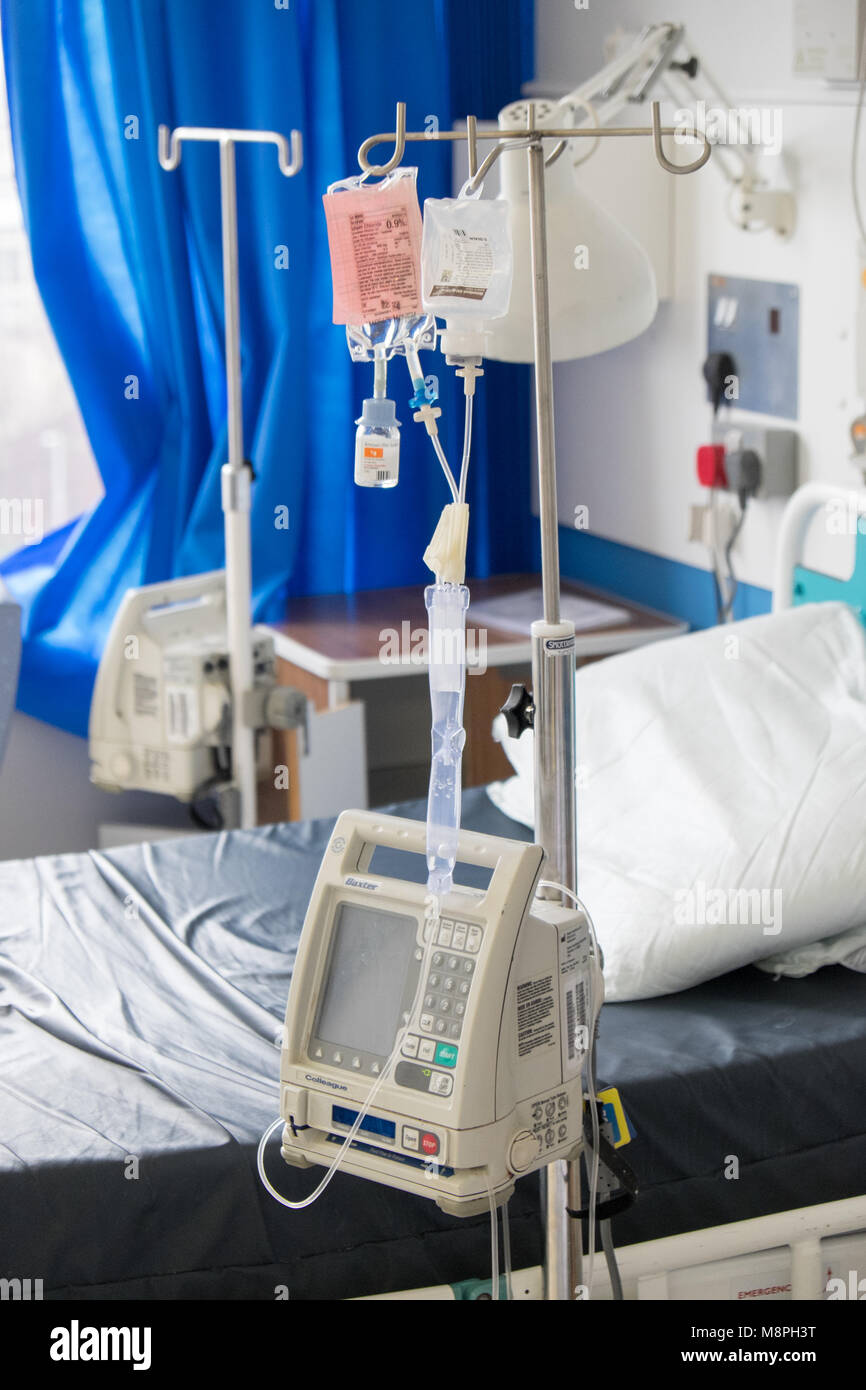 Hospital ward uk hi-res stock photography and images - Alamy