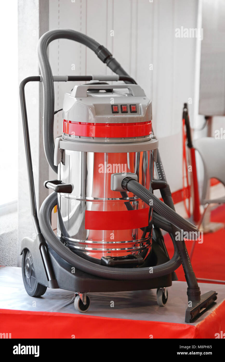 Big Commercial Vacuum Cleaner With Cart Stock Photo - Alamy