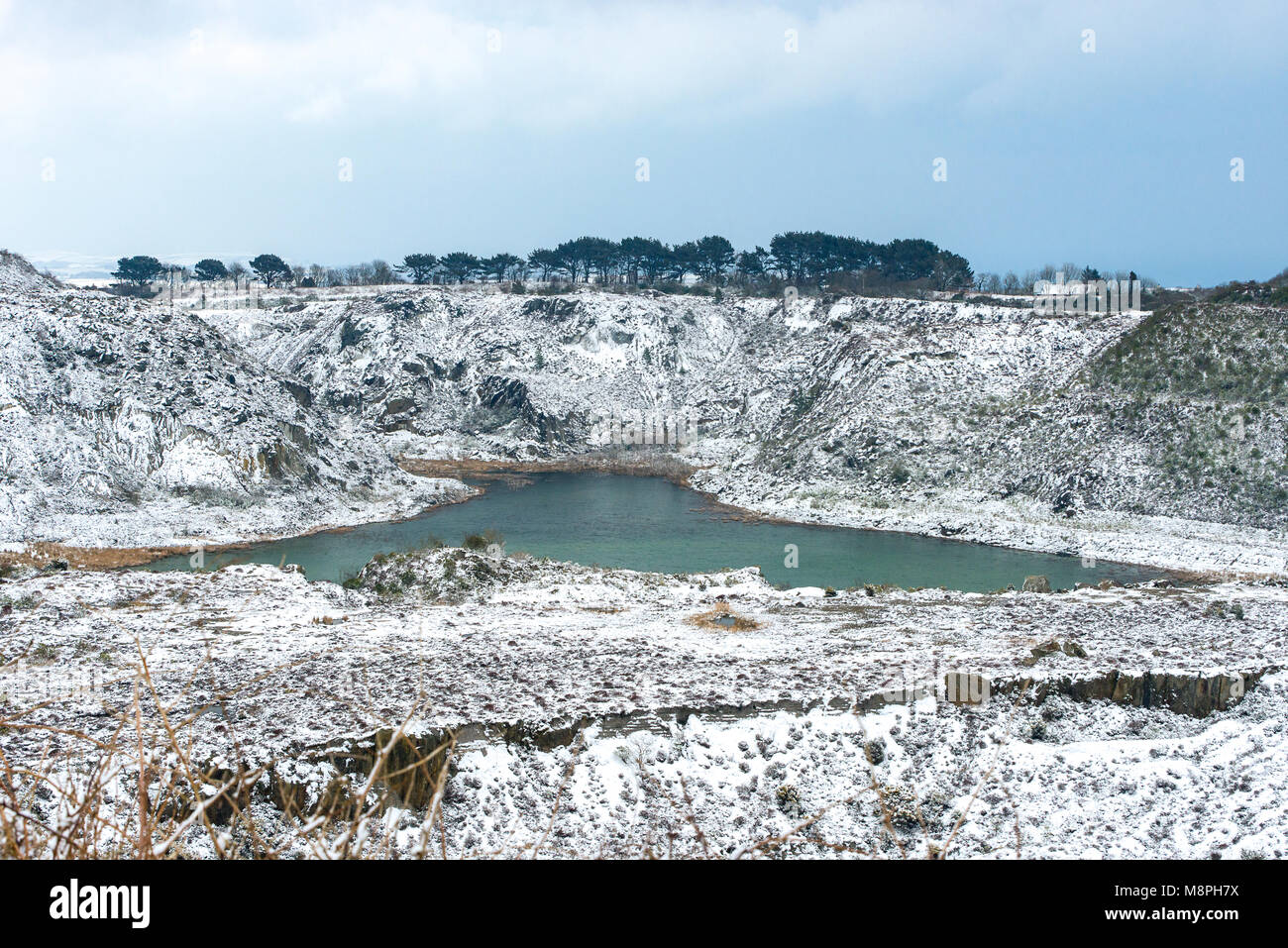 China clay tip hi-res stock photography and images - Alamy