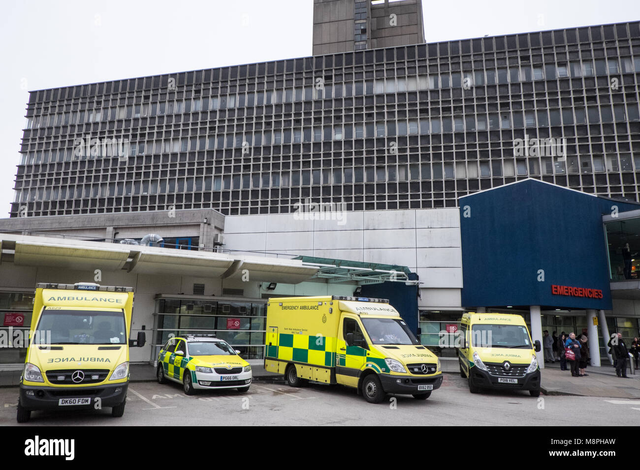 Liverpool ambulance service hi-res stock photography and images - Alamy