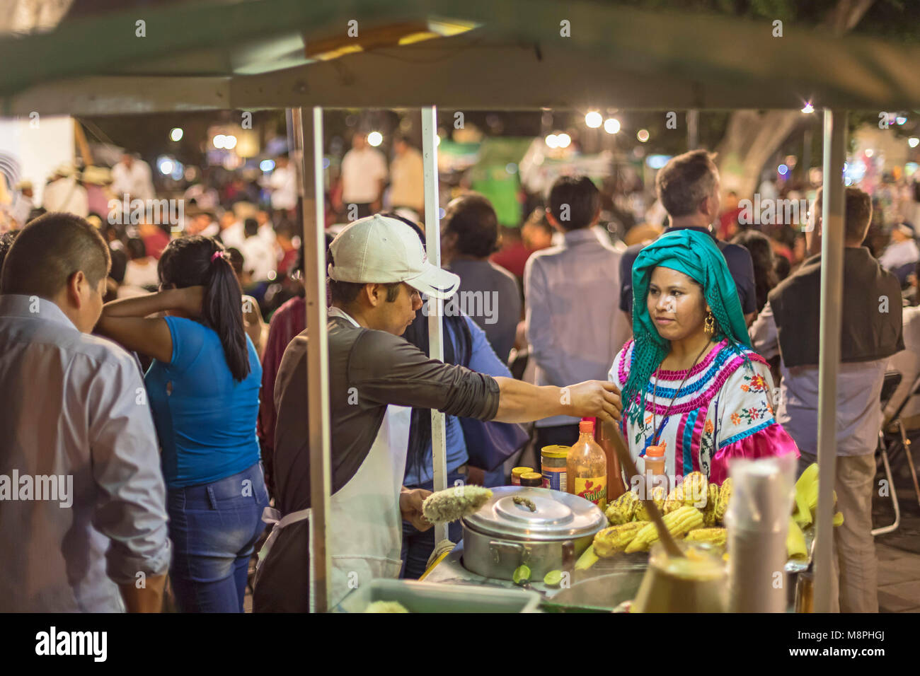Street food vendor mexico hi-res stock photography and images - Alamy