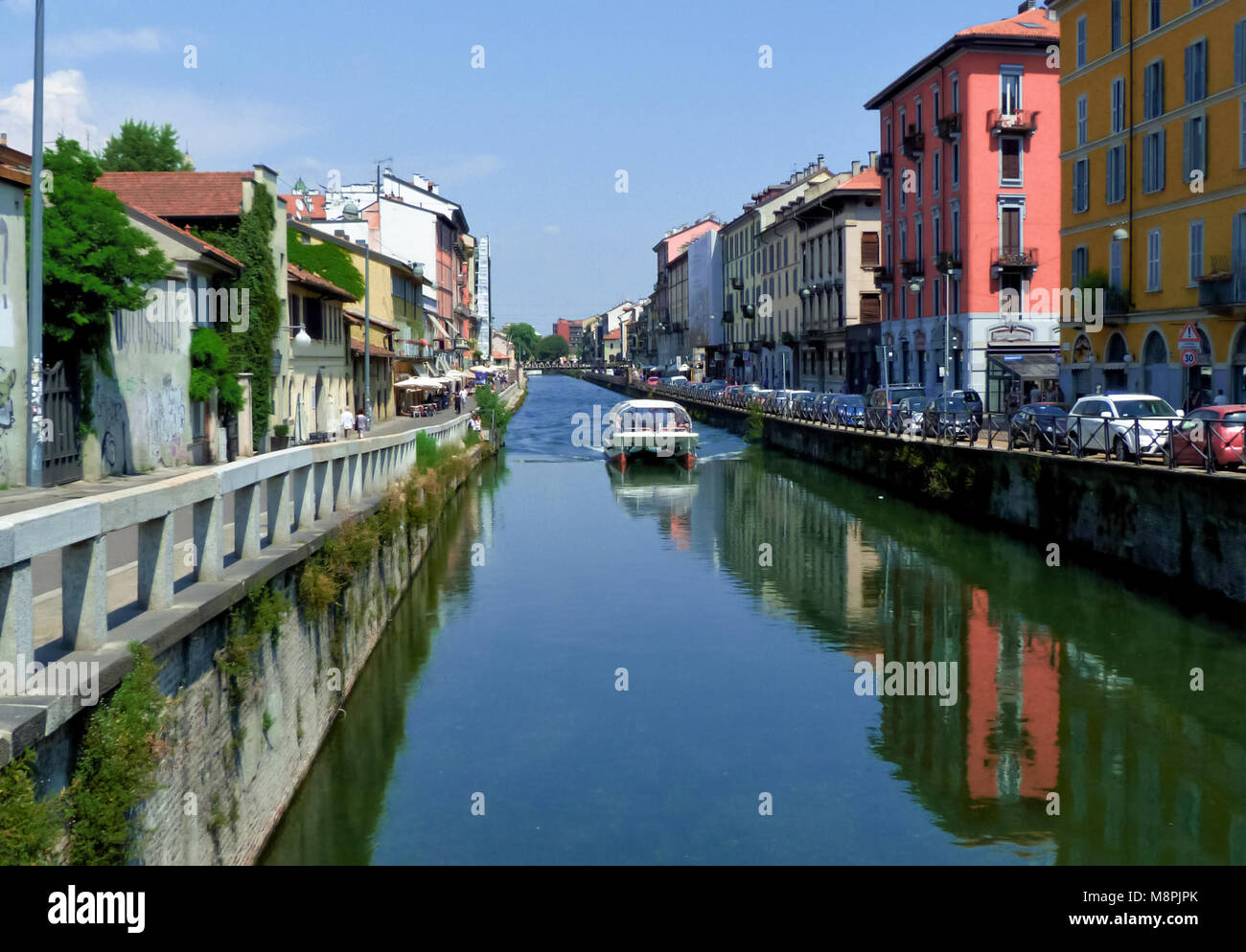 Milano boat hi-res stock photography and images - Alamy