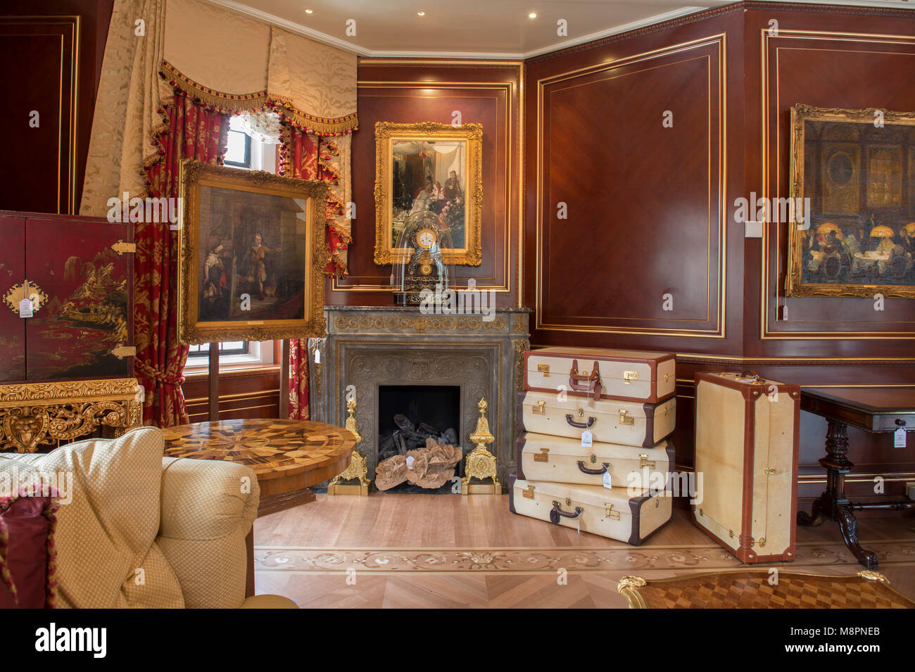 Bishopsgate House, Surrey, UK. 19 March 2018. The collection of ...