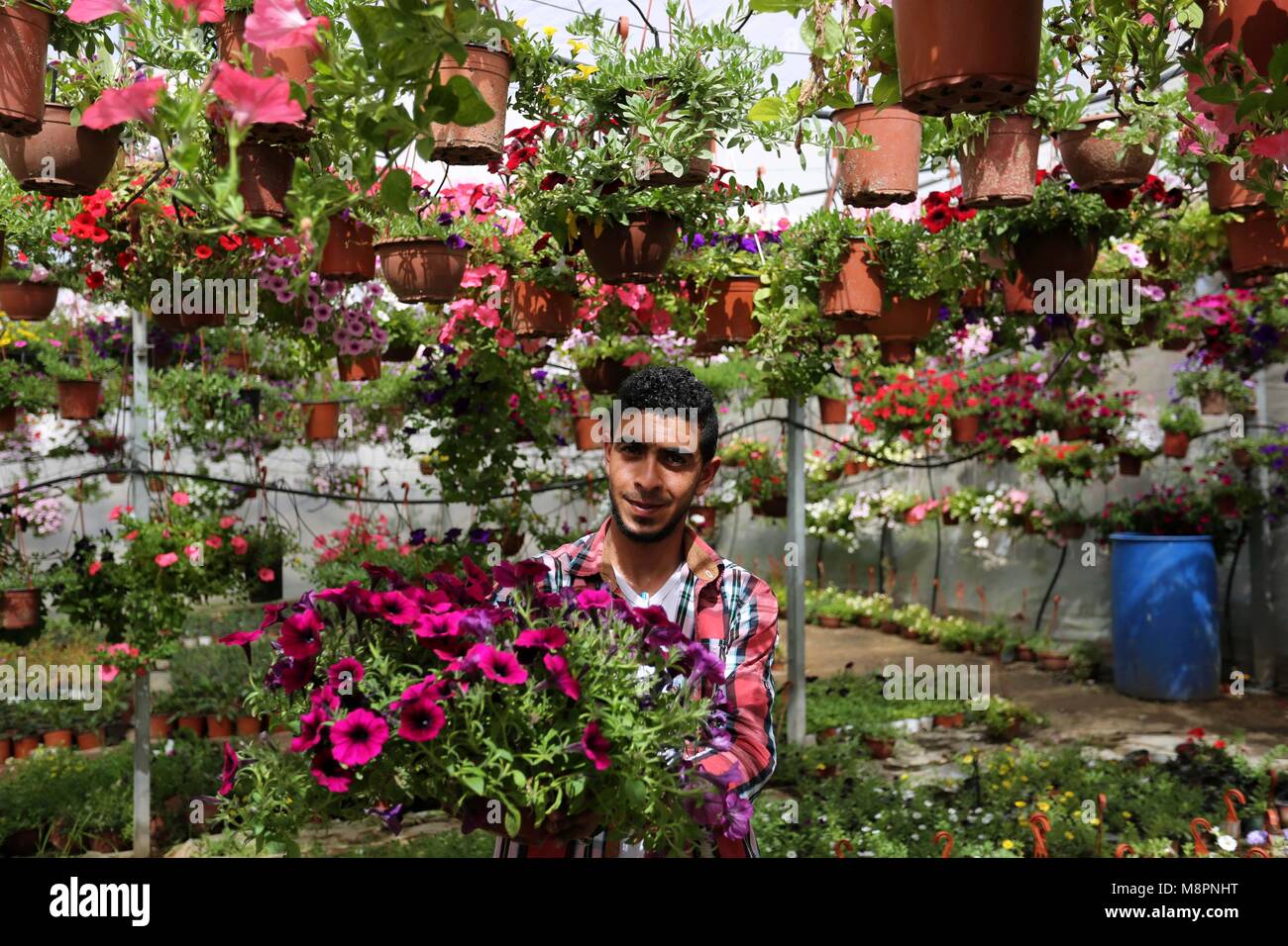 Zawayda, Gaza Strip, Palestinian Territory. 19th Mar, 2018. A ...