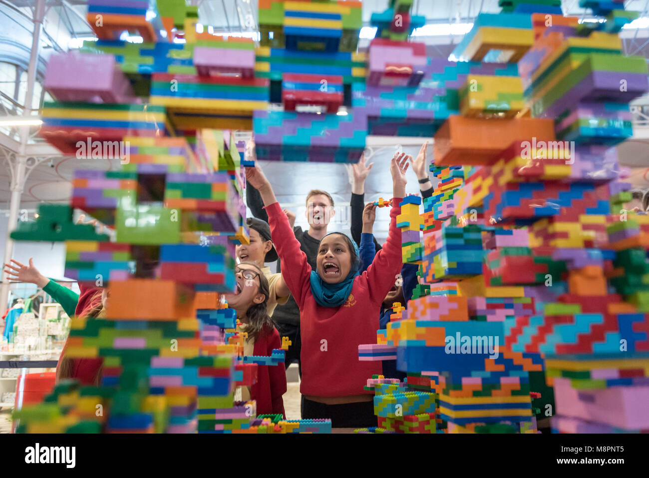 Children 1900 london hi-res stock photography and images - Alamy