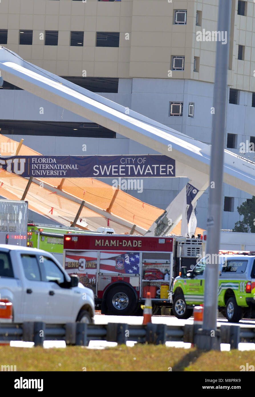 Dead dog bridge hi-res stock photography and images - Alamy