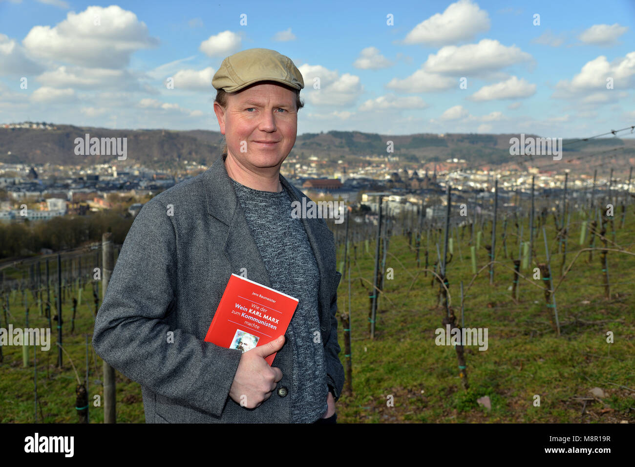 14 March 2018, Germany, Mertesdorf: Art historian Jens Baumeister ...