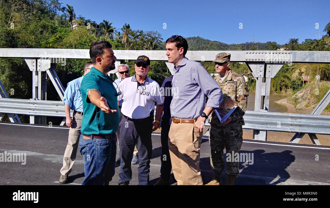 Puerto Rico. 19th Mar, 2018. AquÃƒÂ- una del grupo que dio el recorrido ...