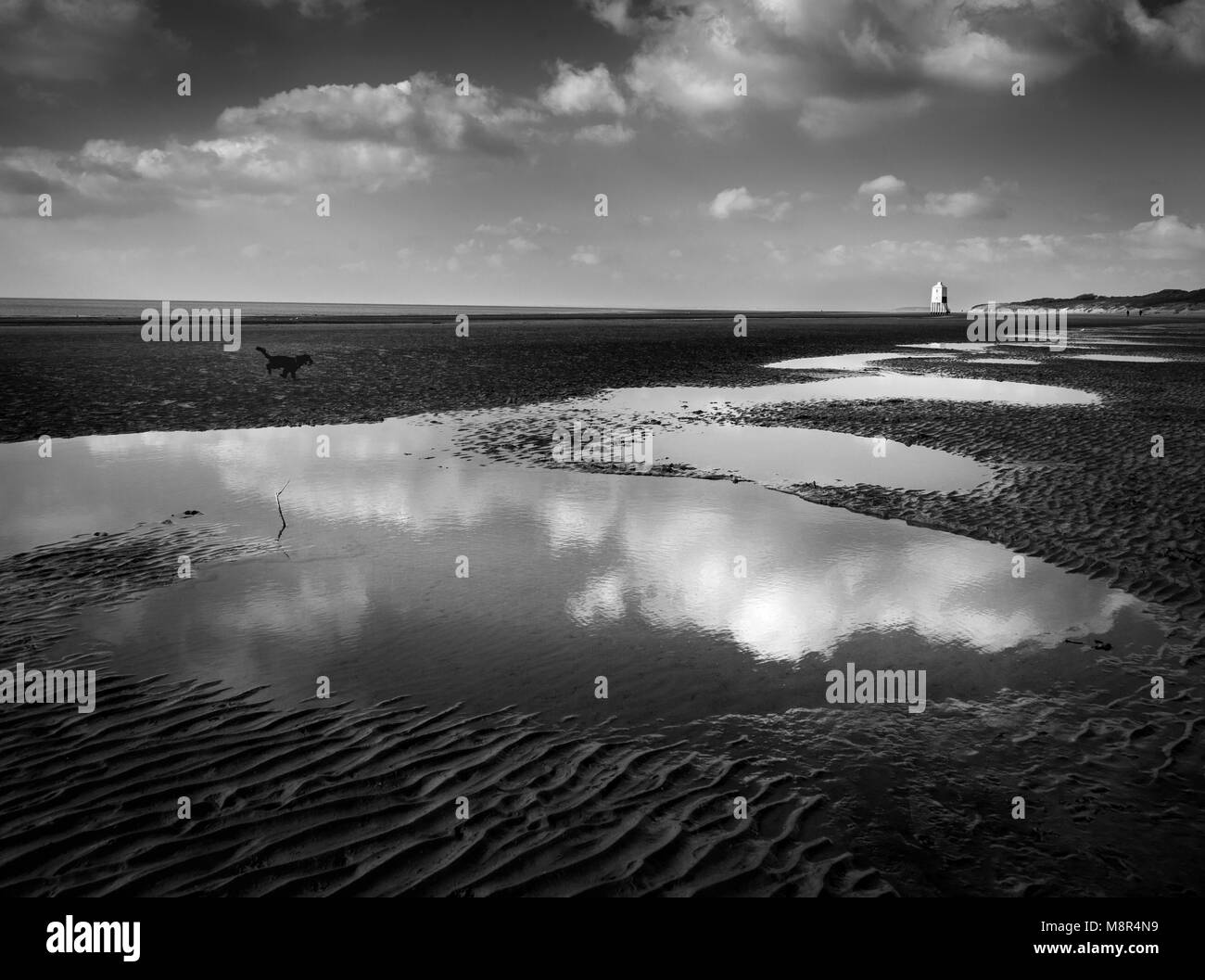 Burnham on Sea beach and lighthouse Stock Photo - Alamy