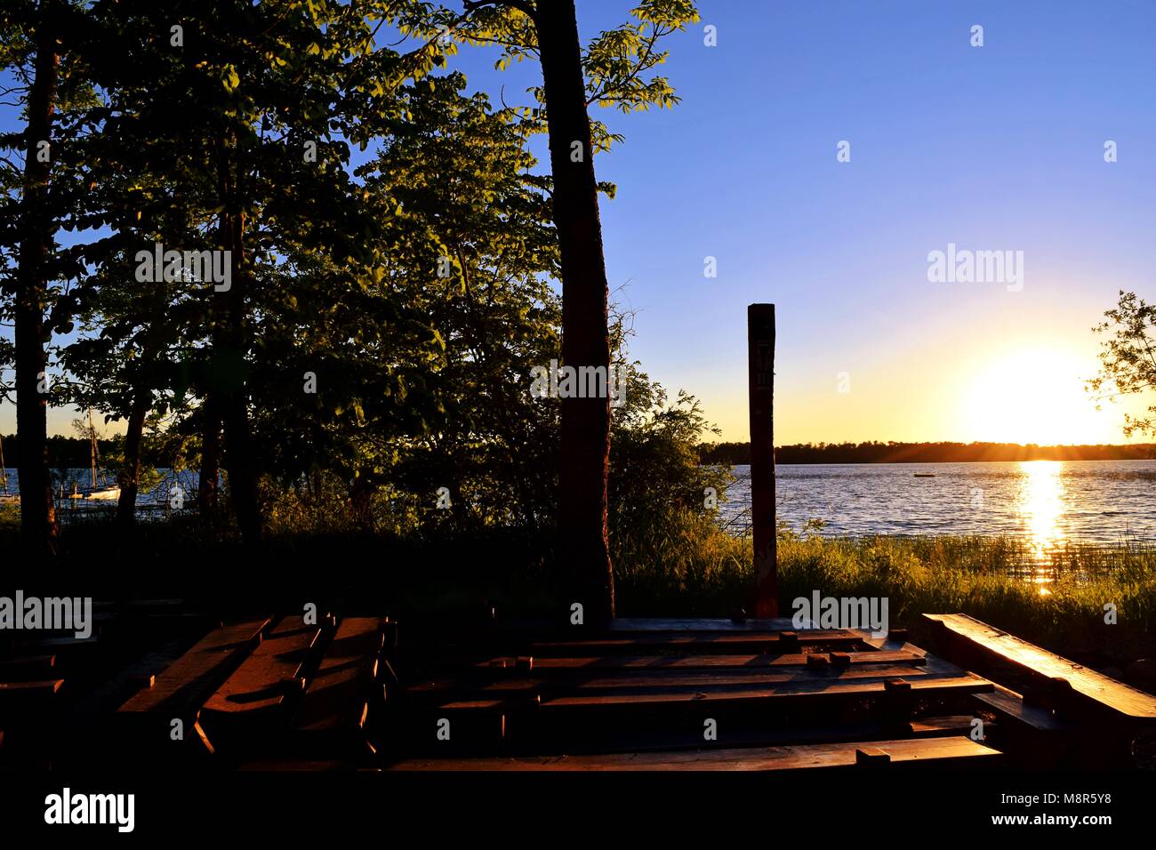 Lake dock minnesota hi-res stock photography and images - Alamy