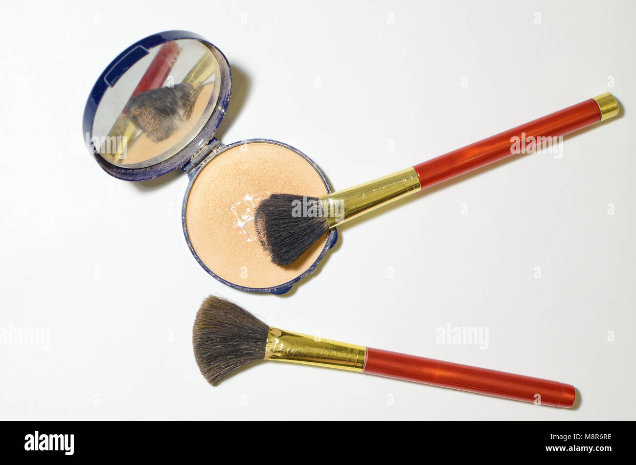 Smear brushes hi-res stock photography and images - Alamy