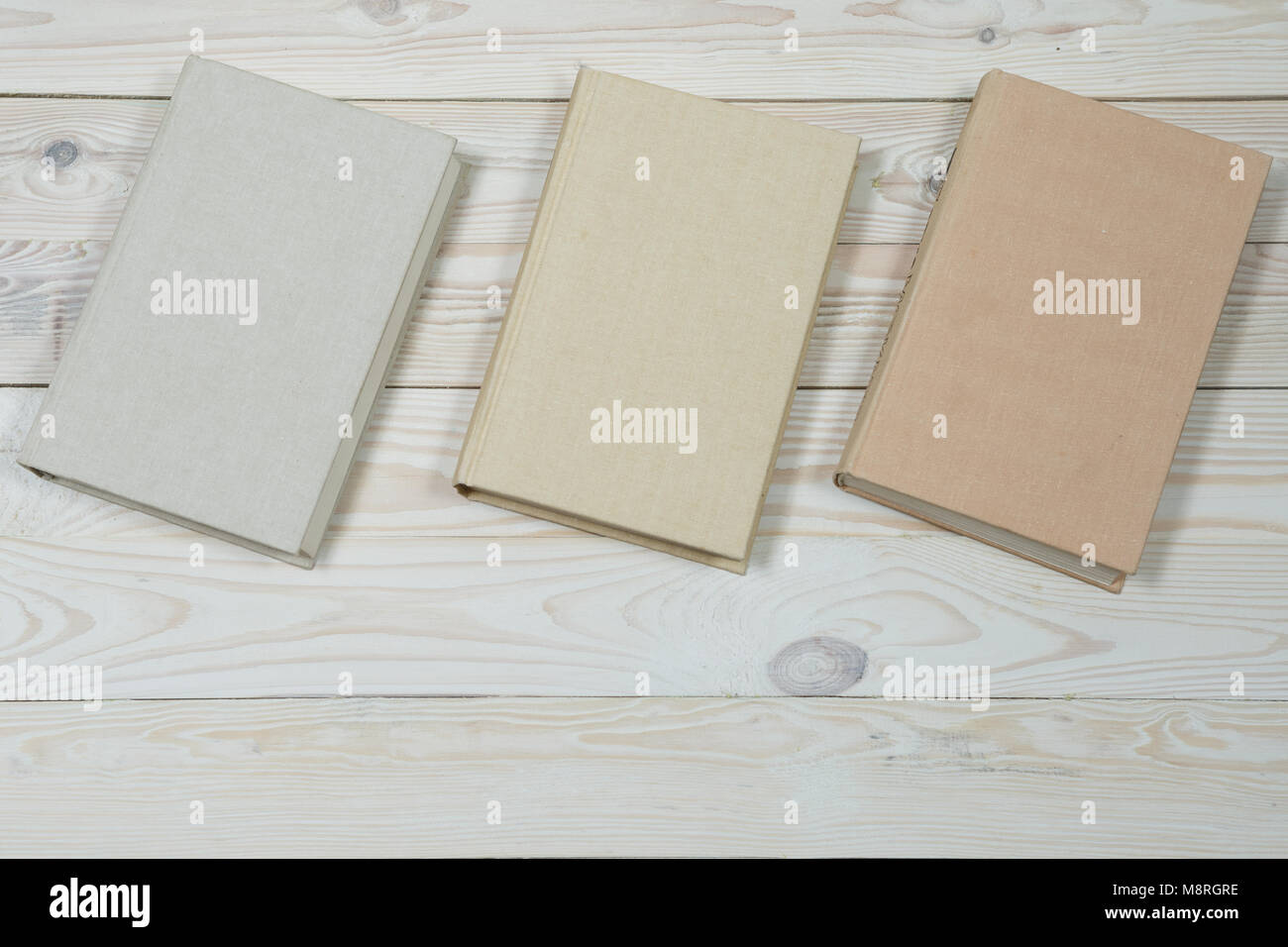 Pastel colors books covers hi-res stock photography and images - Alamy
