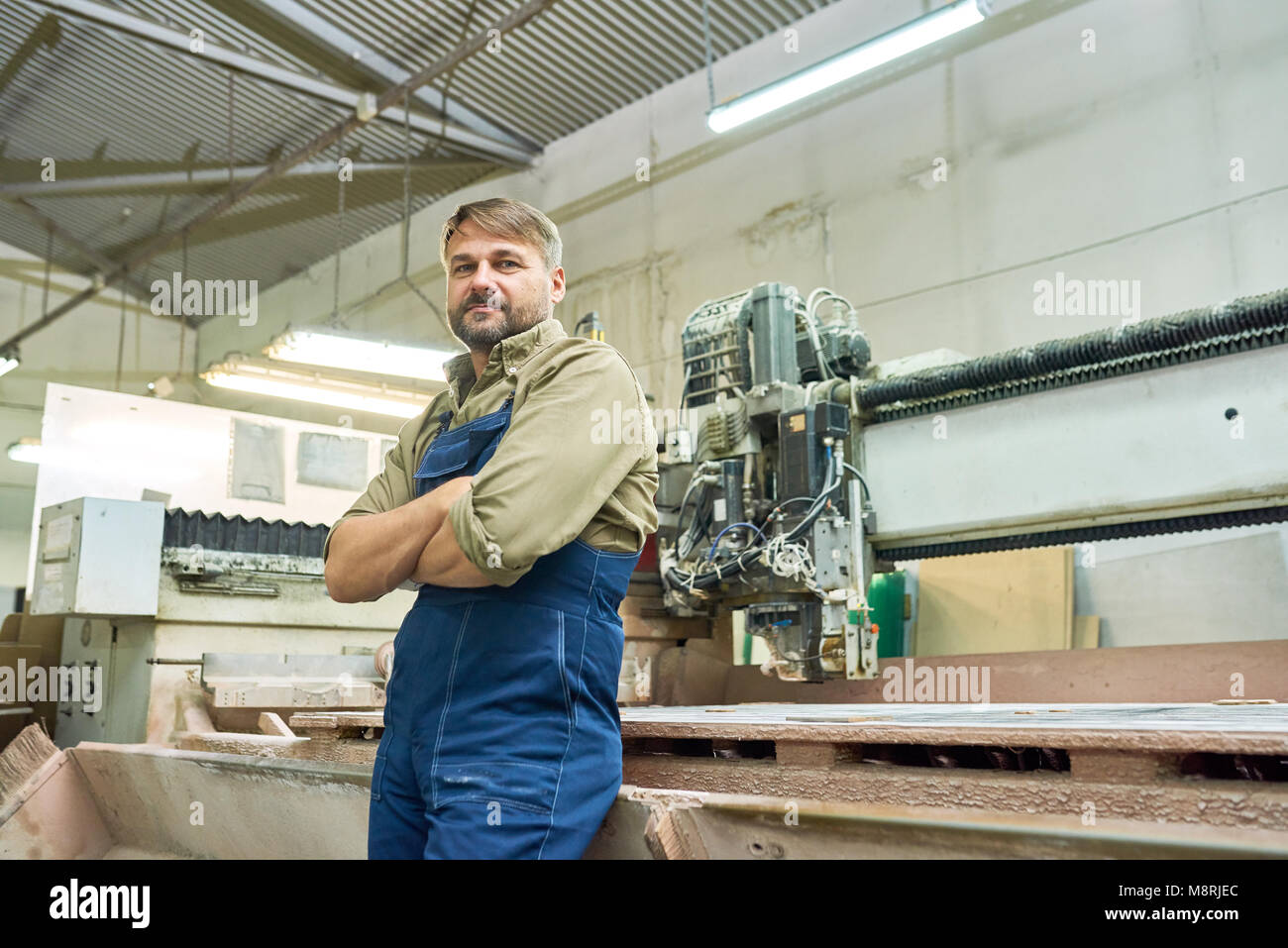 Cutting machine operator hi-res stock photography and images - Alamy