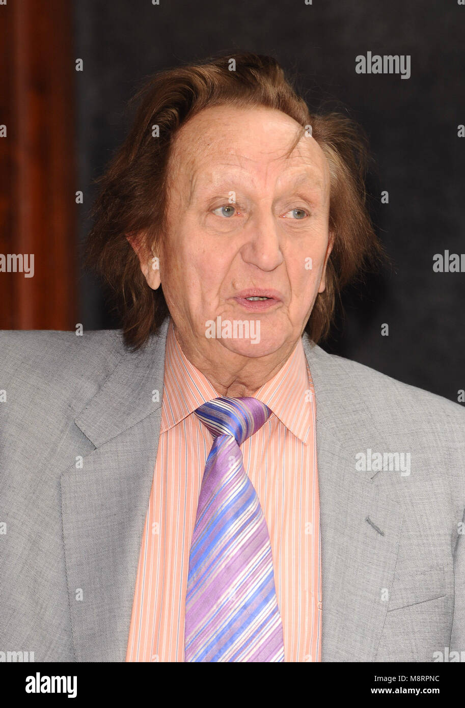 Photo Must Be Credited ©Alpha Press 073874 12/10/2010 Ken Dodd attends ...