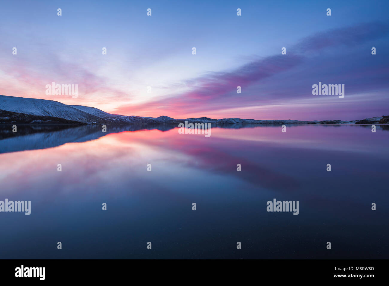 Dramatic lake scene hi-res stock photography and images - Alamy