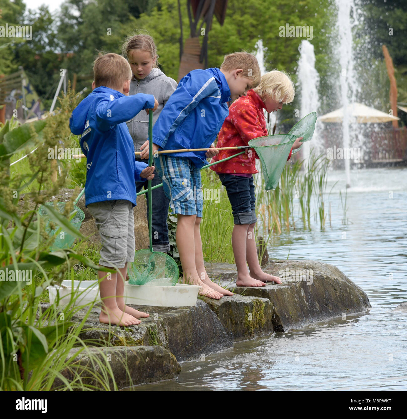 Plitsch platsch hi-res stock photography and images - Alamy