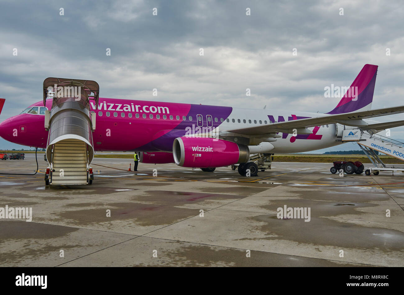 Wizz Air plane Stock Photo - Alamy