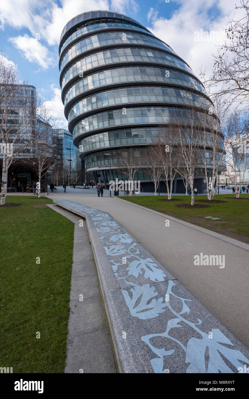 City hall in central london at more london place close to tower bridge ...