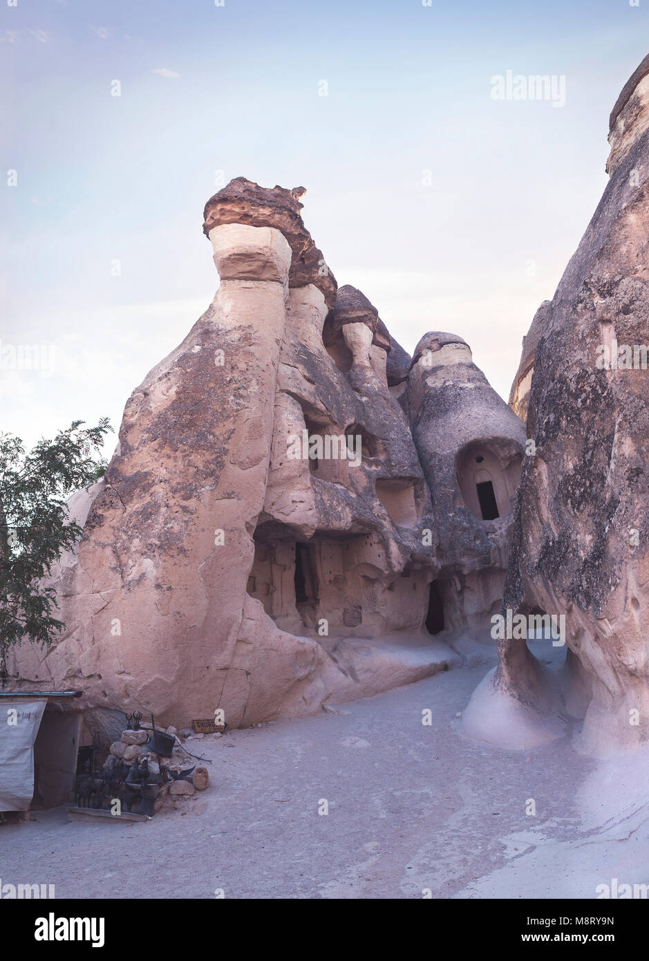 Rock formations caves ancient hi-res stock photography and images - Alamy
