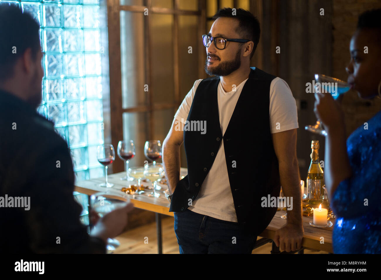 Young men night out hi-res stock photography and images - Alamy