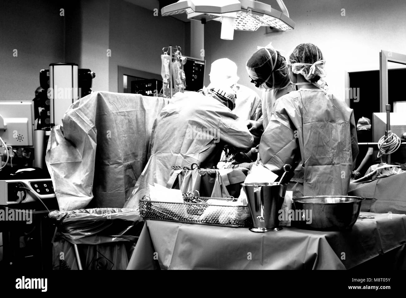 Surgeons at work Stock Photo - Alamy